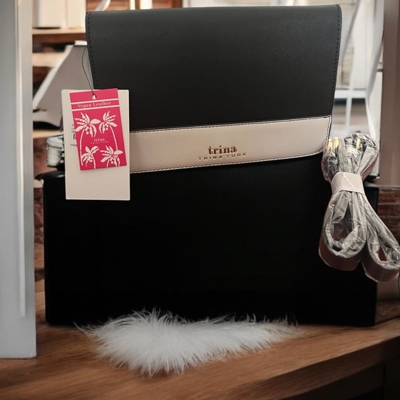 Trina Turk | Bags | Trina Turk Crossbody Bag Nwt | Poshmark